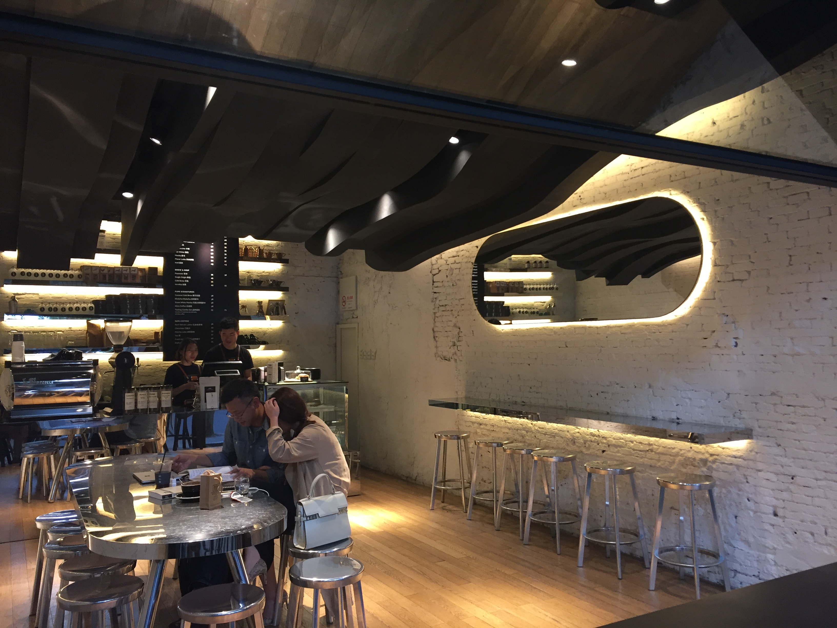 Retail Tour Shanghai agencement Fumi Coffee - Focus Shopper - Focus Shopper