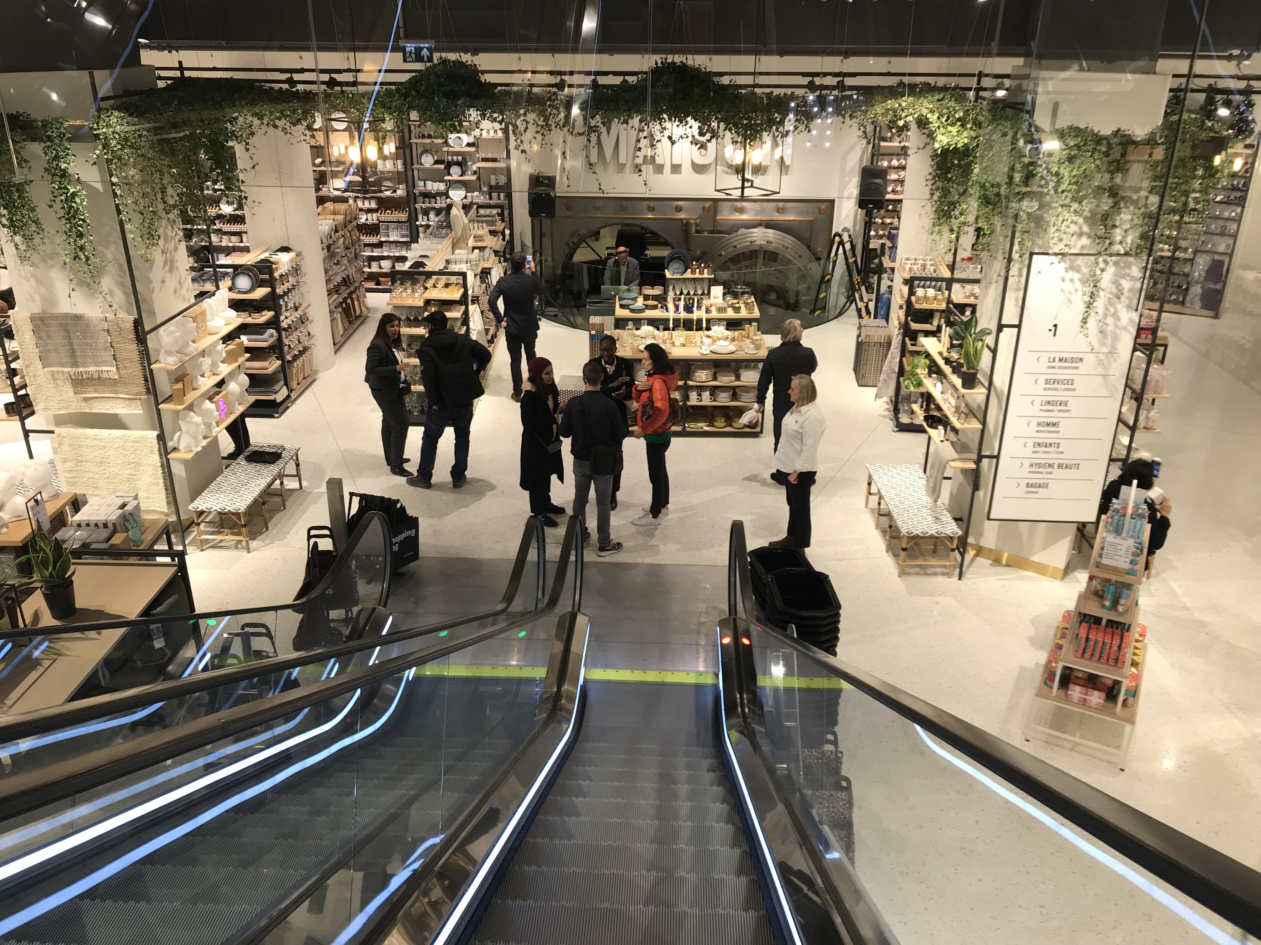 Monoprix Champs Elysées agencement sous-sol - Focus Shopper - Focus Shopper